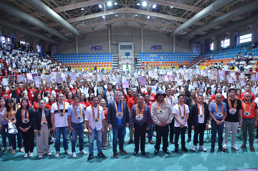 SAMAR ISLAND ARBS: DAR'S FIRST COCROM RECIPIENTS IN EASTERN VISAYAS